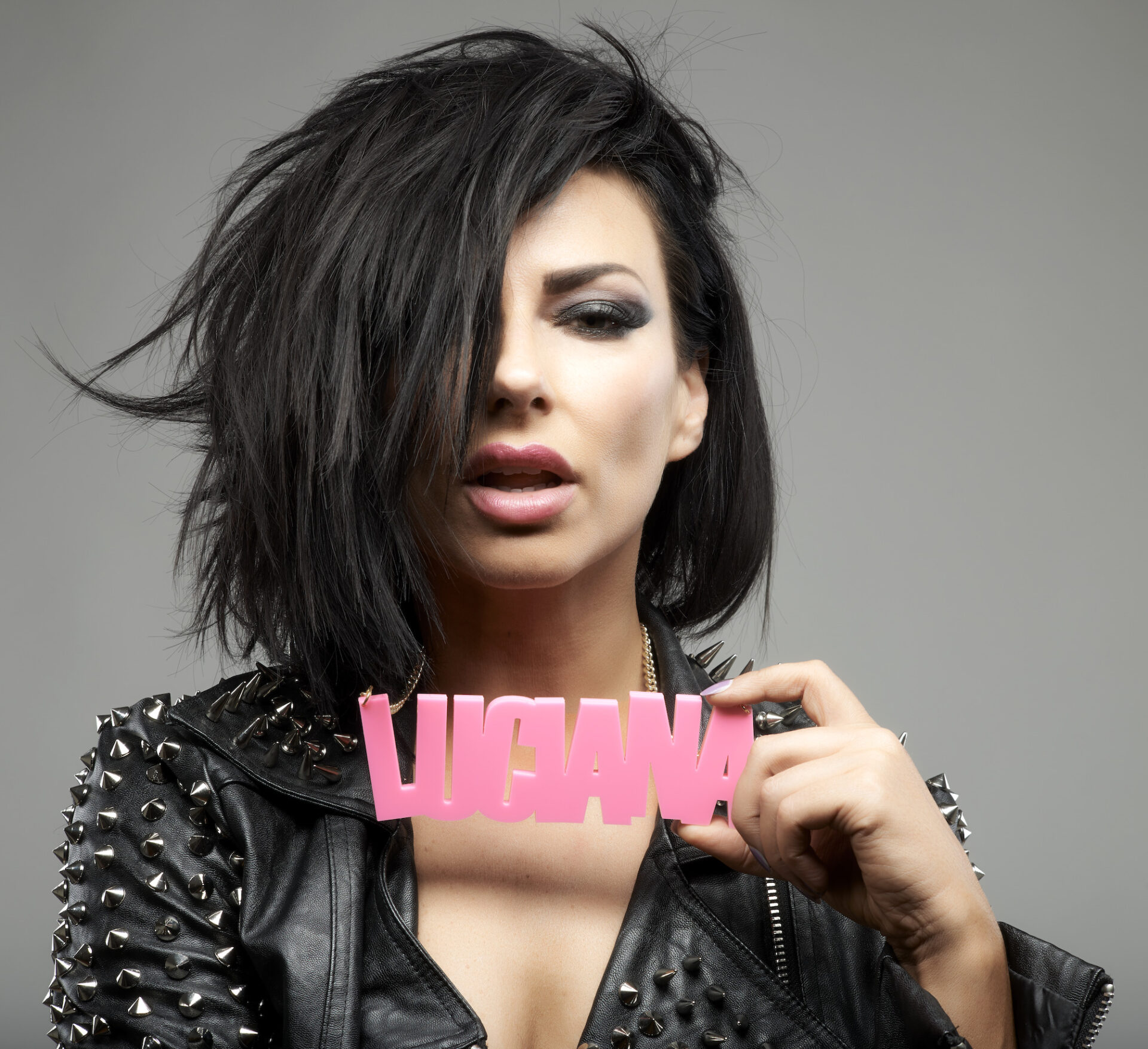 Luciana - Free2Luv